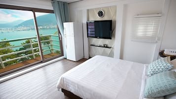 Estúdio (401 402) | 1 quarto, roupa de alta qualidade, secretária