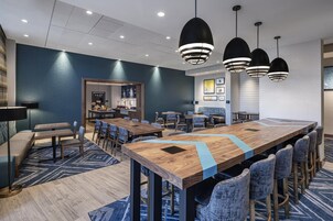 Pequeno-almoço tipo buffet diário incluído 