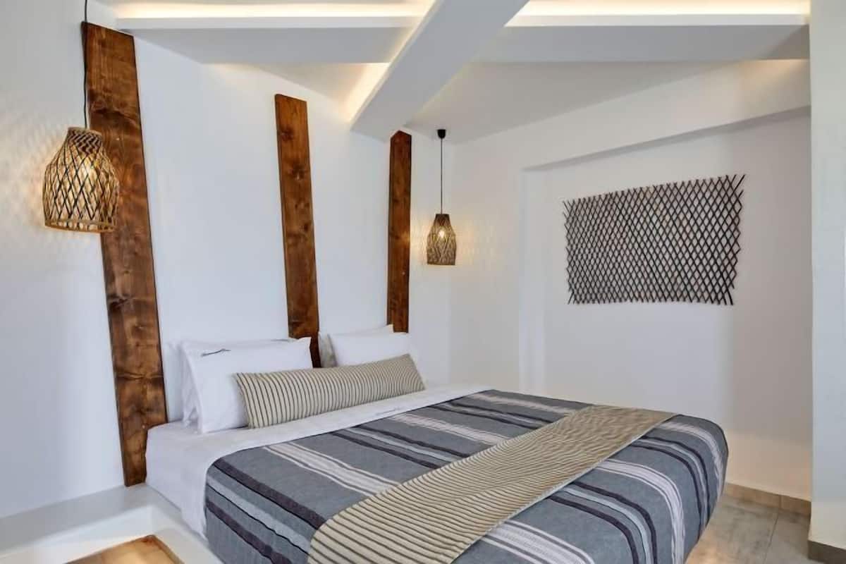 Minibar, cofre no quarto, quartos insonorizados, Wi-fi grátis 