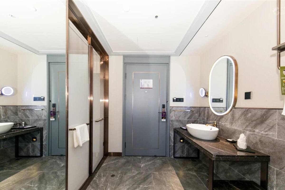 Quarto luxo, 2 camas de solteiro | Cofres nos quartos, cortinas blackout, ferros/tábuas de passar roupa