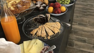 Buffet de pequeno-almoço