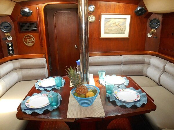 Moody 41 By Veleros Colombia - Cartagena