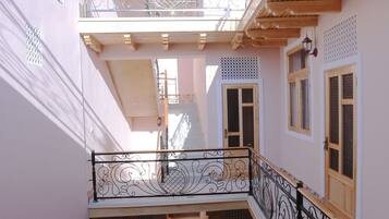 Entrada (vista interior)