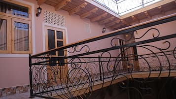 Entrada (vista interior)