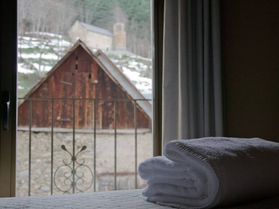 Quarto casal ou duplo | Berços grátis, Wi-Fi de cortesia, roupa de cama