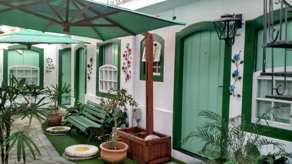 Quarto Duplo Standard | Vista para o jardim