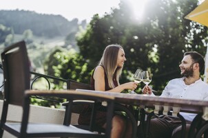 Pequenos-almoços, almoços, jantares servidos, cozinha alemã 