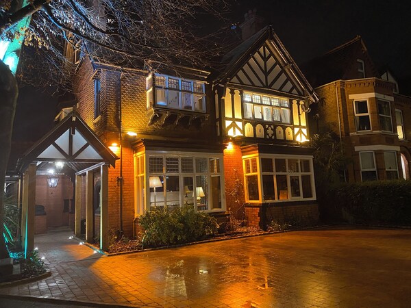 Chester Court Hotel - Chester