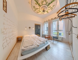 Quarto casal, banheiro compartilhado | Camas com colchões pillow-top, cofres nos quartos