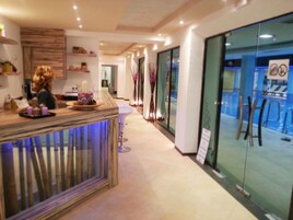 Sauna, banho turco, tratamentos corporais, aromaterapia 