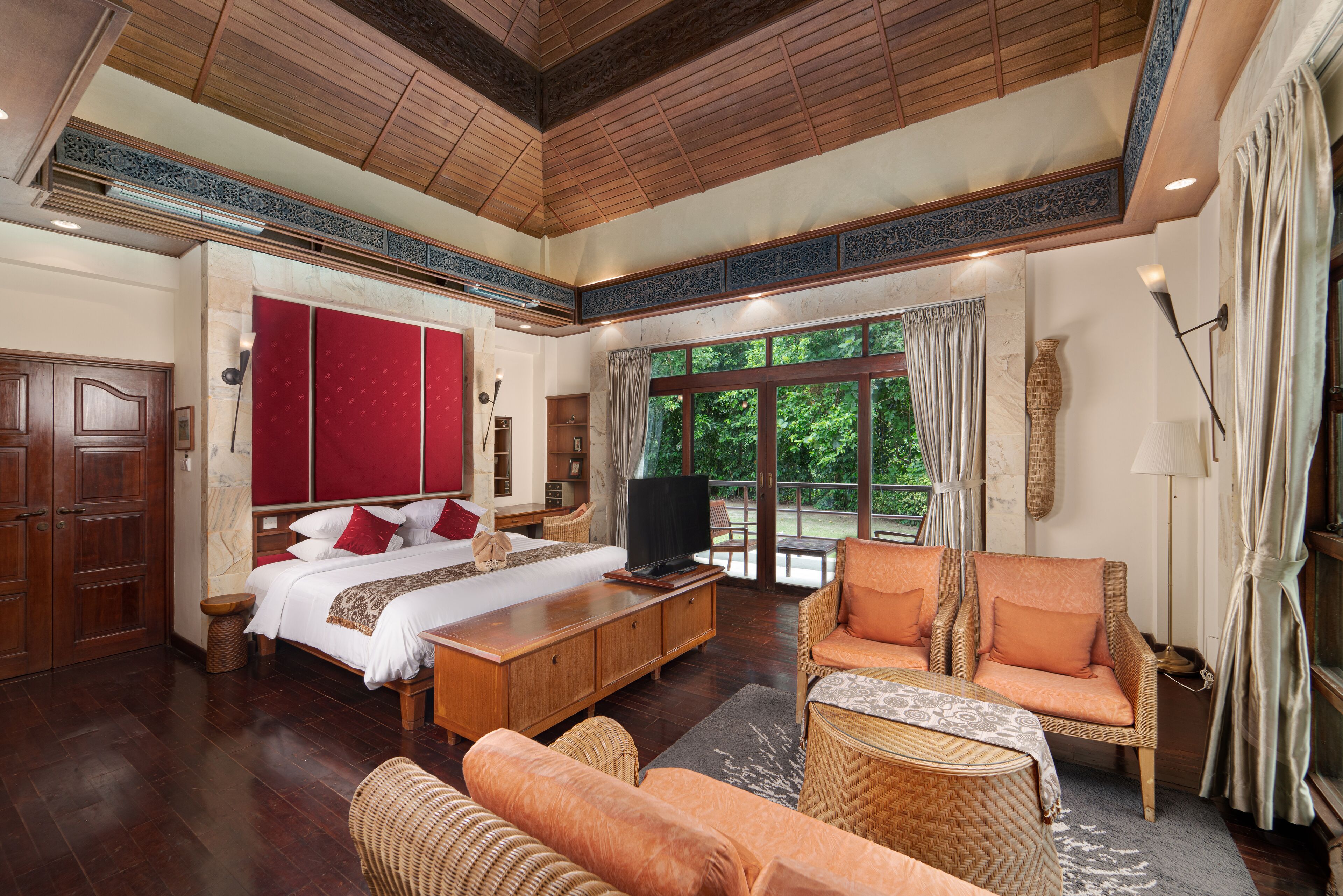 Villa, 4 quartos, vista para o mar | Roupa de alta qualidade, minibar, cofre no quarto, secretária 