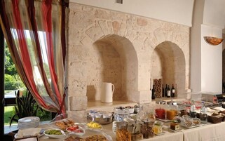 Pequeno-almoço tipo buffet diário incluído 