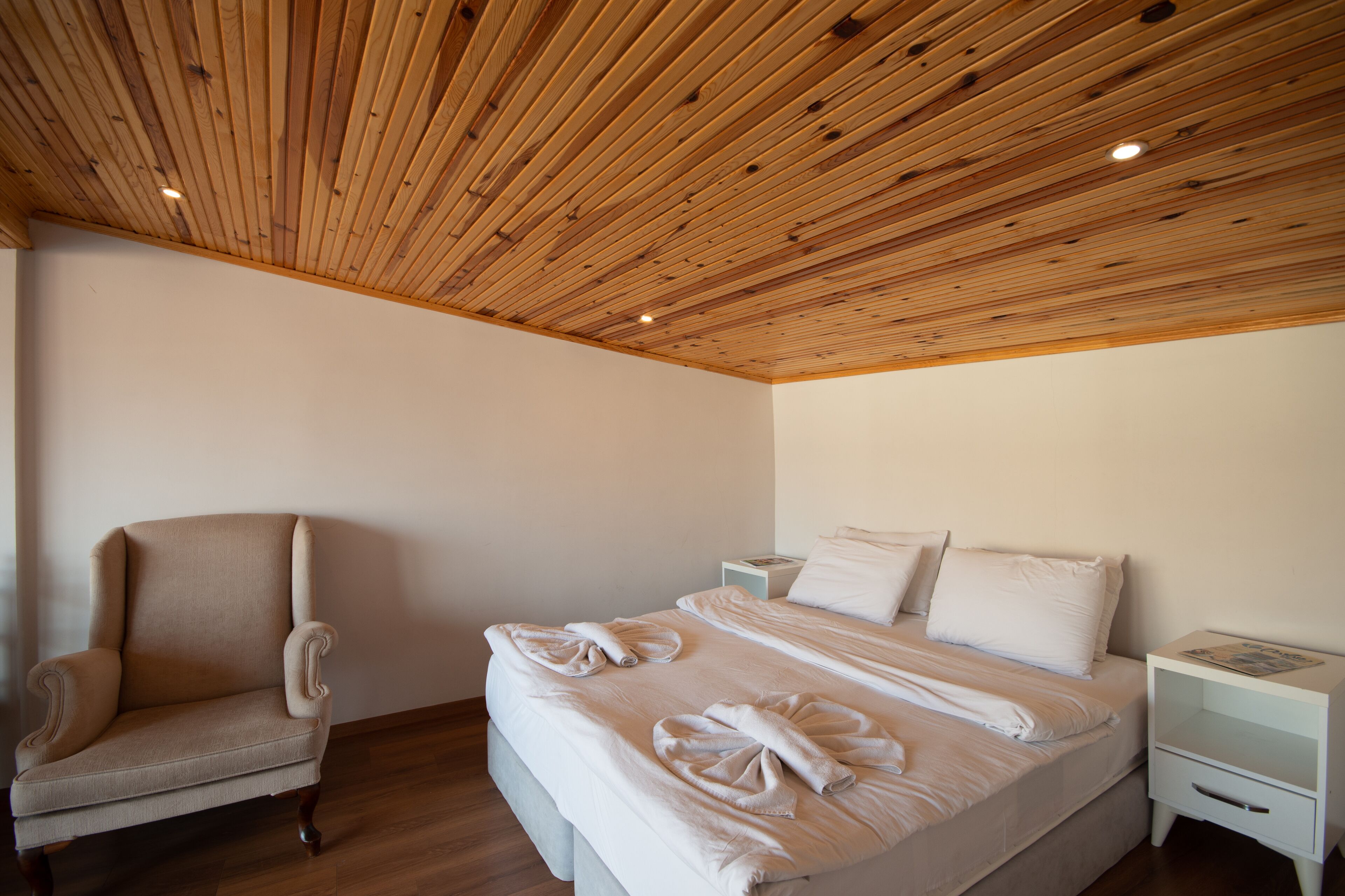 Suíte, terraço | 1 quarto, quartos à prova de som, ferros/tábuas de passar roupa