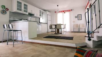 Vila família | Cozinha privada | Geladeira