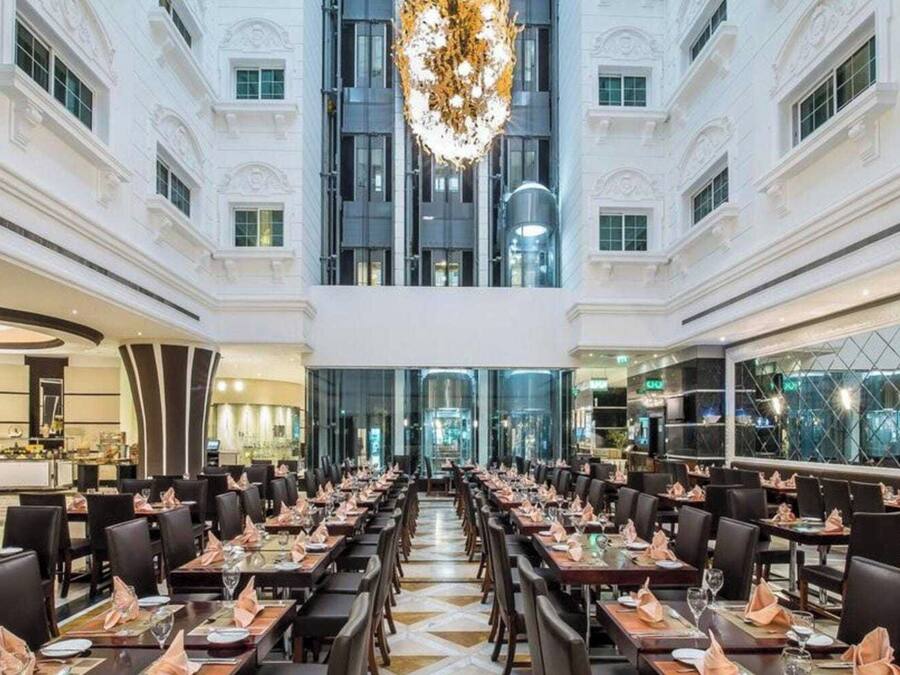 2 restaurantes, pequenos-almoços servidos, cozinha internacional