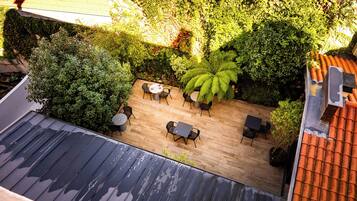 Quarto solteiro clássico | Vista do quarto