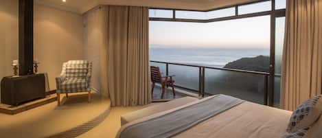 Quarto de Luxo | 1 quarto, roupa de alta qualidade, cofre no quarto, secretária