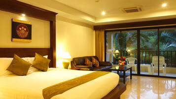 Deluxe Poolside | Varanda