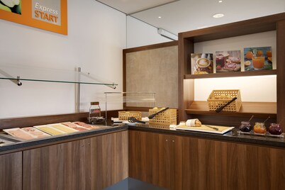 Holiday Inn Express Bremen Airport by IHG