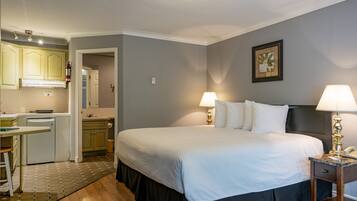 Suíte estúdio standard | Ferros/tábuas de passar roupa, Wi-Fi de cortesia, roupa de cama