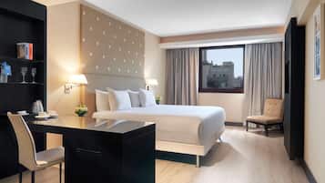 Quarto Superior | Roupa de alta qualidade, edredões de penas, camas de colchão pillowtop