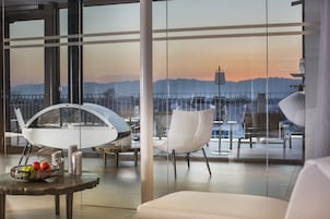 Sauna seca, sauna a vapor, massagens desportivas, 1 sala de tratamento