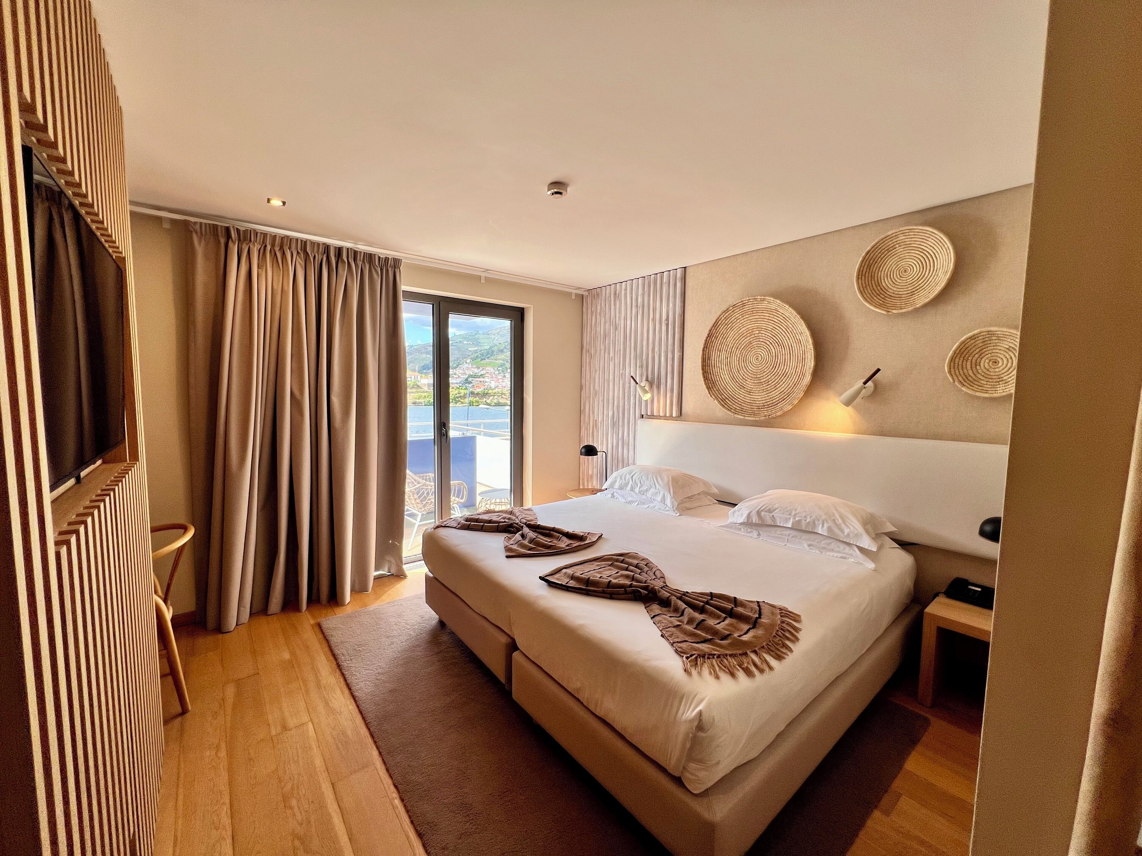 Quarto Duplo Standard, vista para o rio | 1 quarto, secretária, cortinas/cortinados opacos, quartos insonorizados 