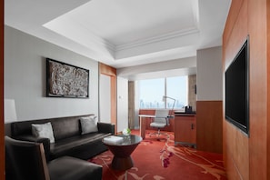 Suite Executiva, 1 quarto | Edredões de penas, minibar, cofre com capacidade para portátil