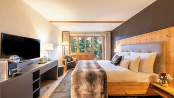 Suite Familiar, 1 quarto, pátio, vista para o jardim | 1 quarto, roupa de alta qualidade, cofre no quarto