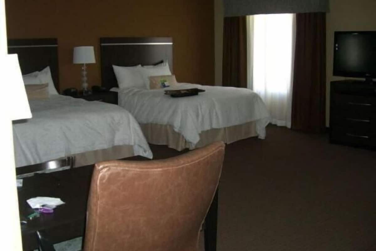 Minibar, cofre no quarto, ferro/tábua de engomar, Wi-fi grátis