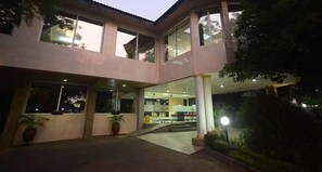 Fachada da propriedade