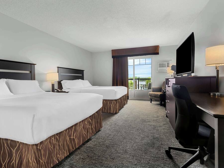 Quartos insonorizados, ferro/tábua de engomar, camas desdobráveis