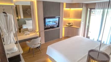 Bungalow, banheira, junto ao jardim | Roupa de alta qualidade, minibar, cofre no quarto, secretária