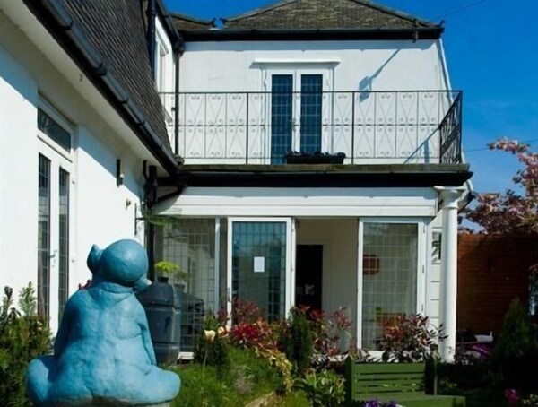 The White Lodge - Great Yarmouth