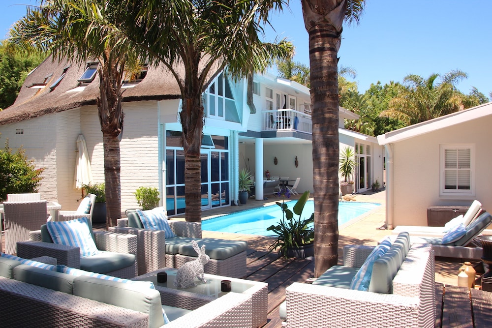 Southern Cross Guest House - Somerset West
