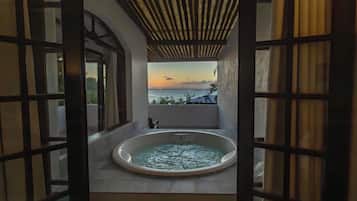 Suíte Master - 1 Andar | Banheira de hidromassagem privativa