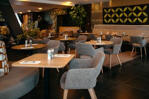 Café da manhã com buffet todos os dias mediante uma taxa