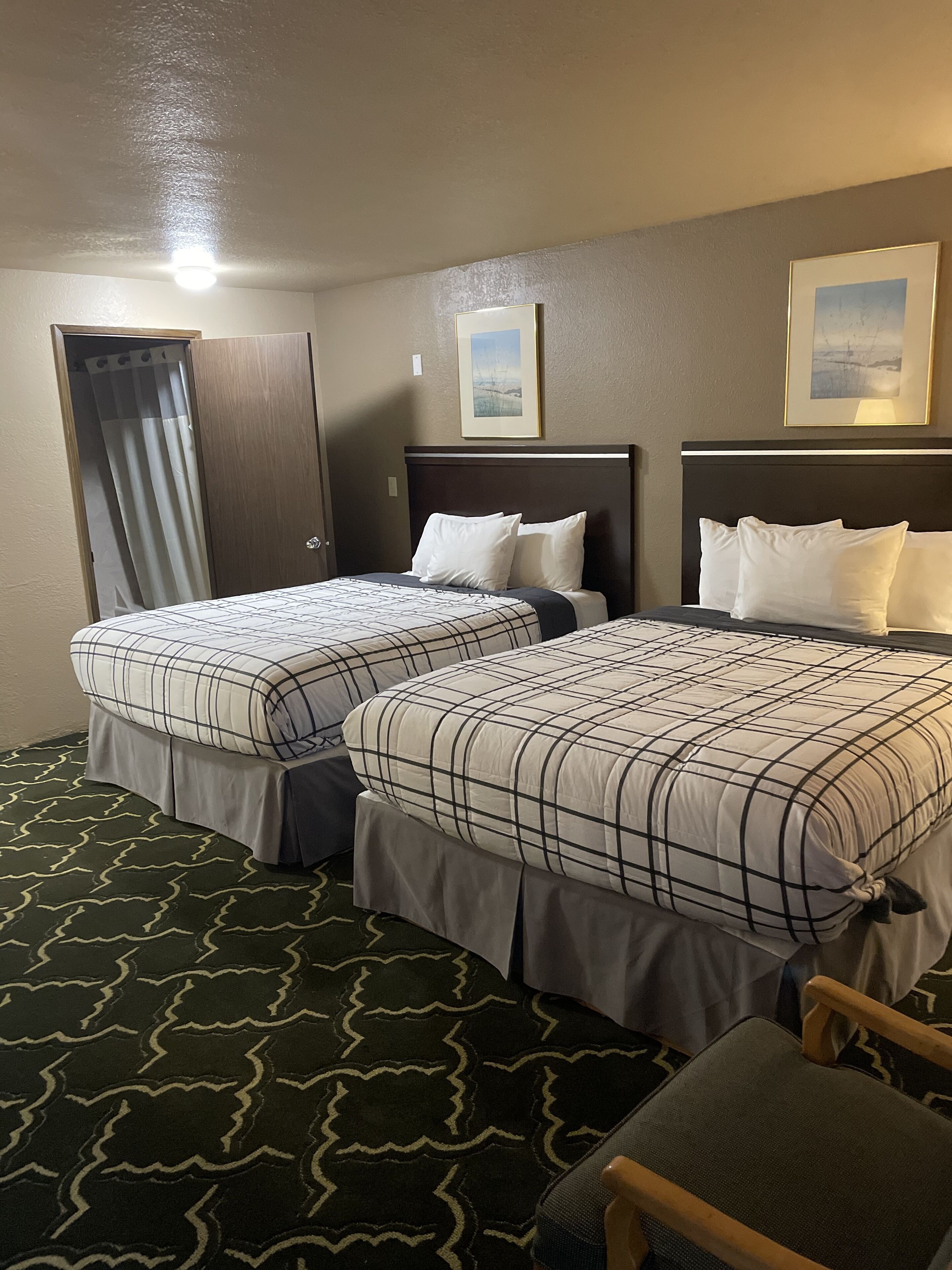 Royal Inn Eugene Reviews, Deals & Photos 2024 - Expedia