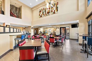 Pequeno-almoço tipo buffet diário incluído 