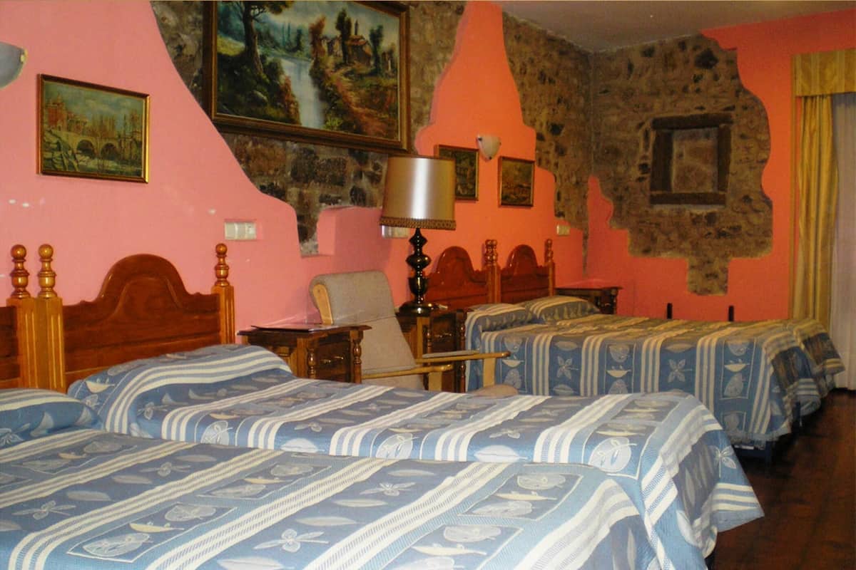 Minibar, cofre no quarto, quartos insonorizados, Wi-fi grátis 