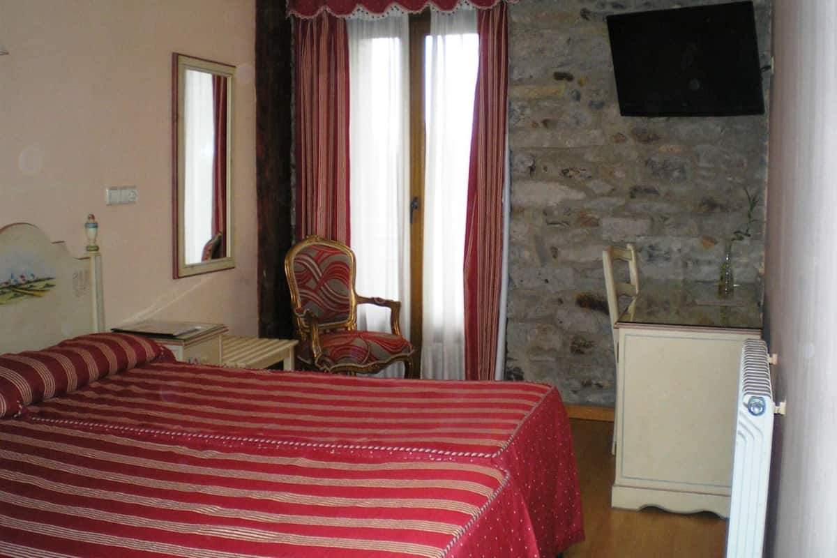 Minibar, cofre no quarto, quartos insonorizados, Wi-fi grátis 