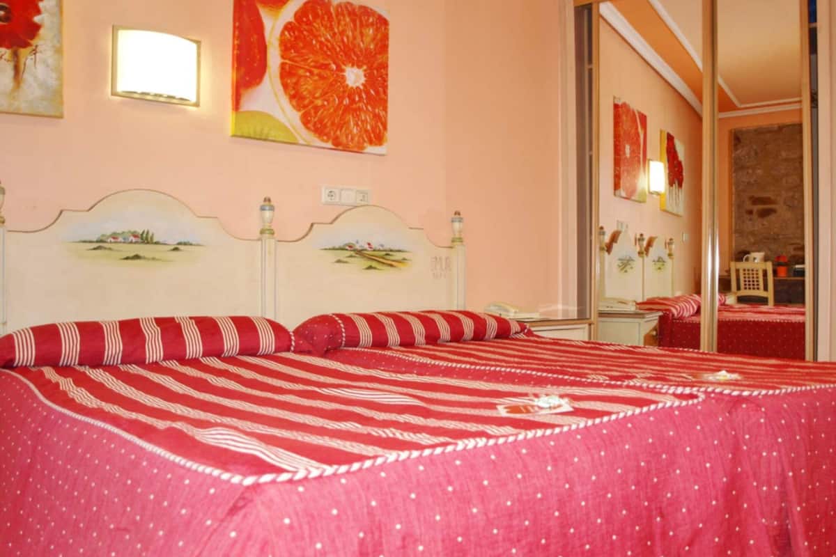 Quarto Duplo | Minibar, cofre no quarto, quartos insonorizados, Wi-fi grátis 