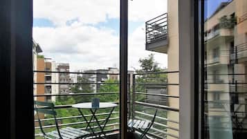 Apartamento standard, 1 quarto | Cofres nos quartos, escrivaninha, berços grátis, Wi-Fi de cortesia