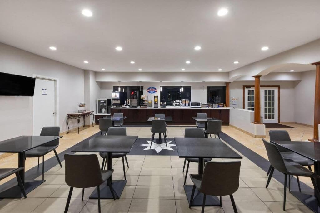 Café da manhã continental grátis todos os dias