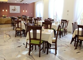 Pequeno-almoço tipo buffet diário incluído 