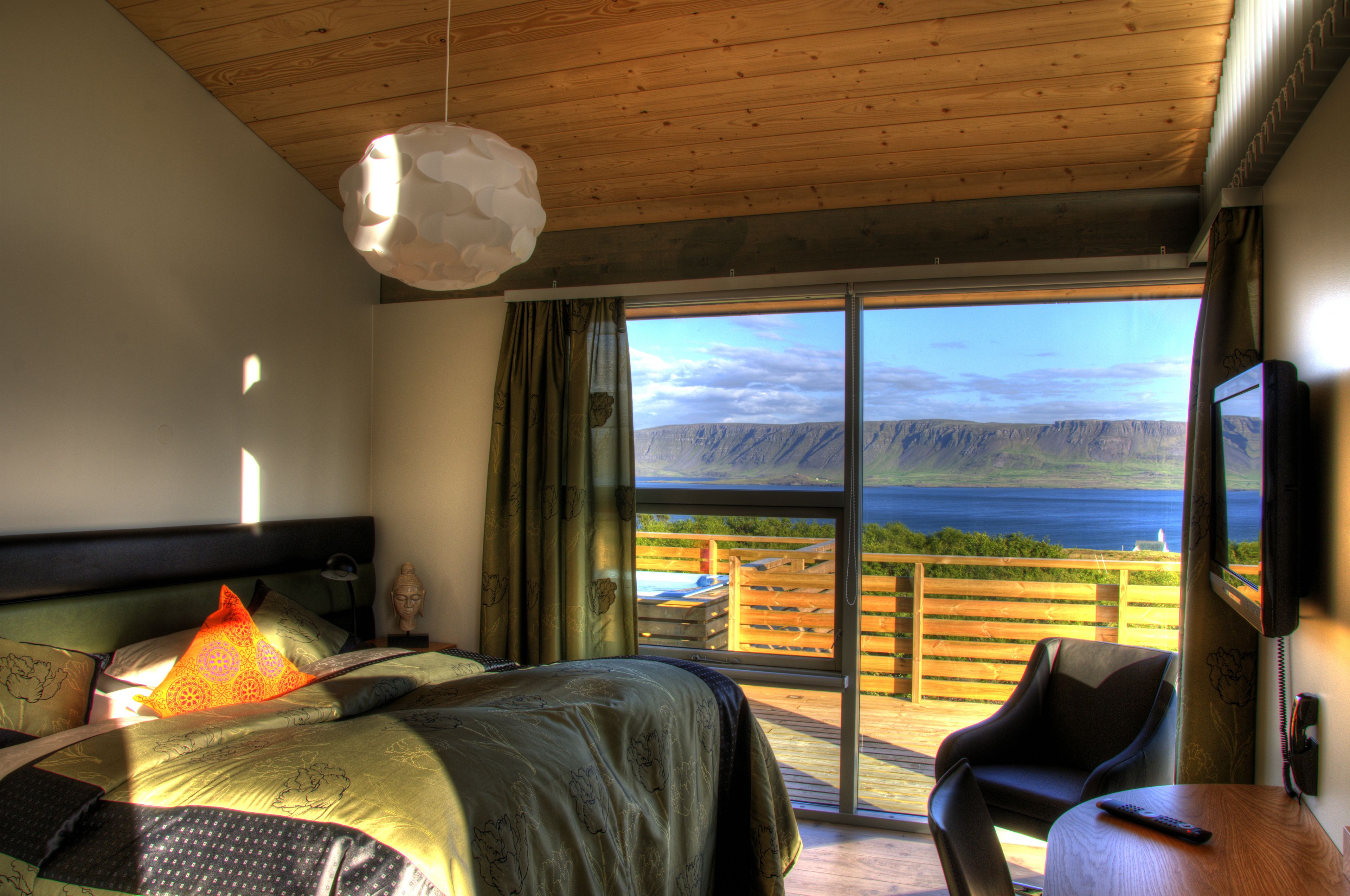 Com decoração personalizada, com mobília individualizada, secretária 