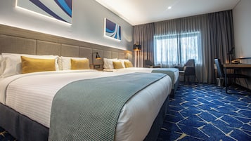 Quarto standard, 2 camas Queen | 1 quarto, roupas de cama de algodão egípcio, roupas de cama premium
