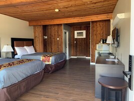 Quarto Twin Standard | Roupa de alta qualidade, secretária, cortinas/cortinados opacos 