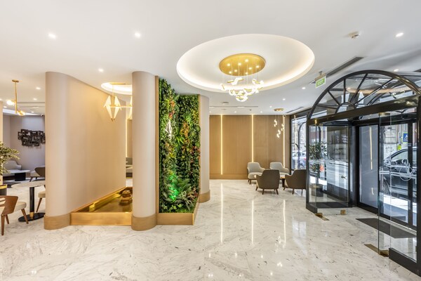 Bristol Hotel - İstanbul