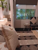 Quarto Duplo | Secretária, Wi-fi grátis, roupa de cama fornecida 